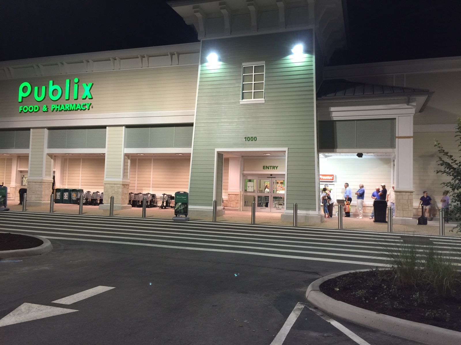 New Publix at Island Walk Opened Today - Go Toby