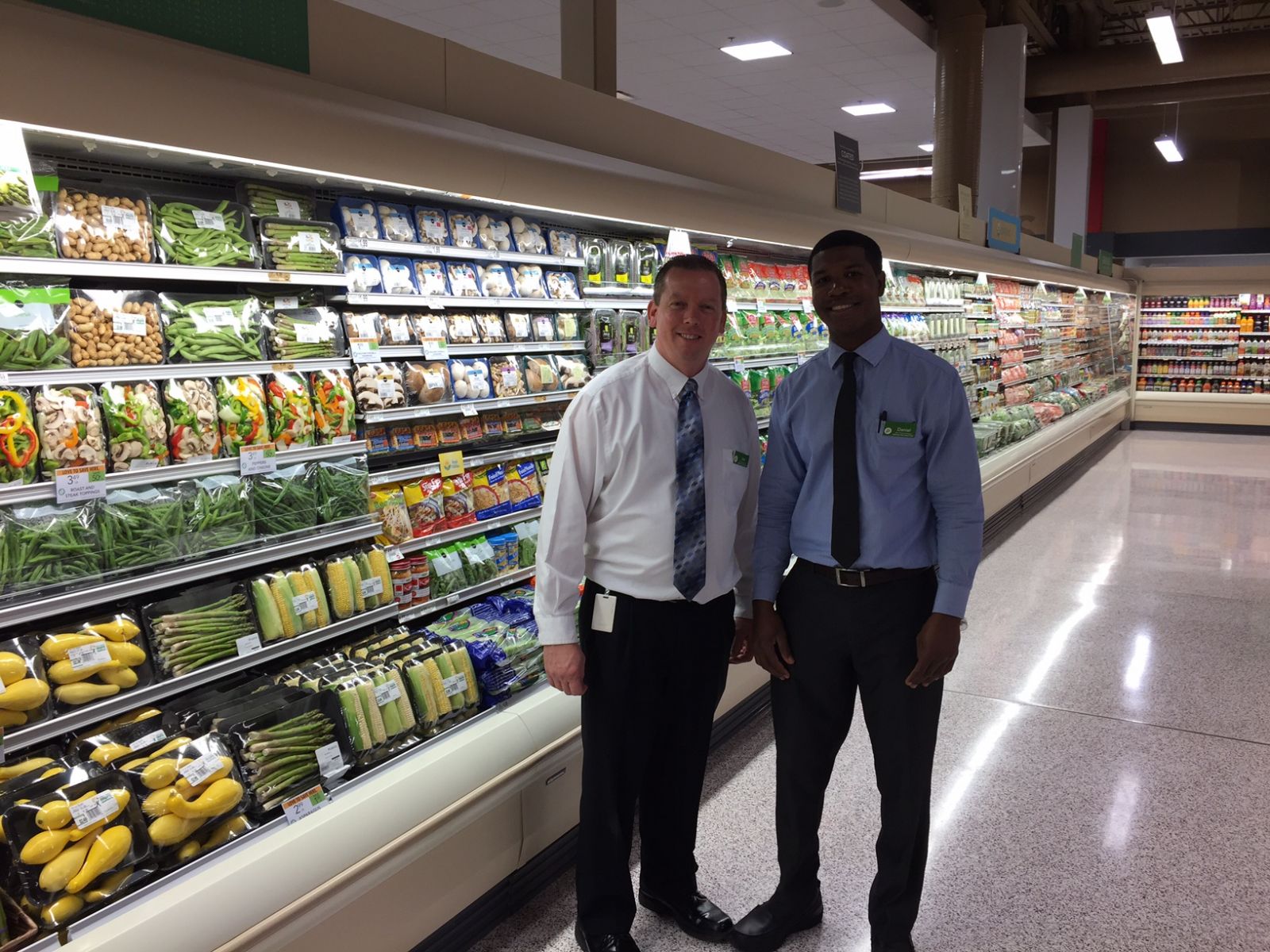 New Publix at Island Walk Opened Today - Go Toby